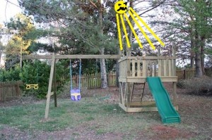 How to add a roof to a DIY wooden playground/playset